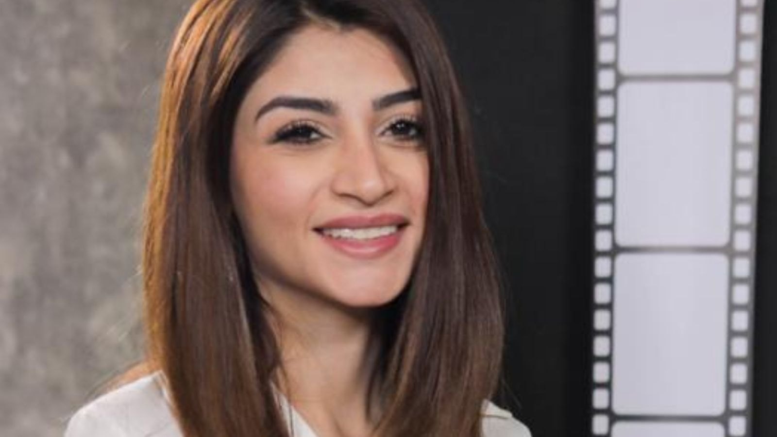 10 Things About Pakistani Actress Zoya Nasir